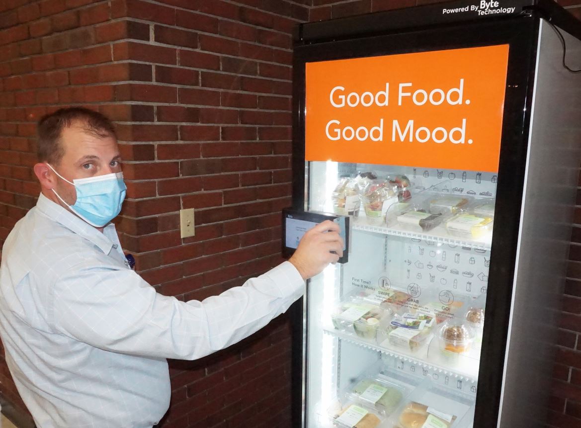 Machine takes ‘Byte’ out of hunger at hospital cafe – Illinois Business ...