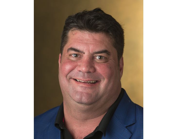 Professor receives pharmacy association’s Lifetime Community Service ...