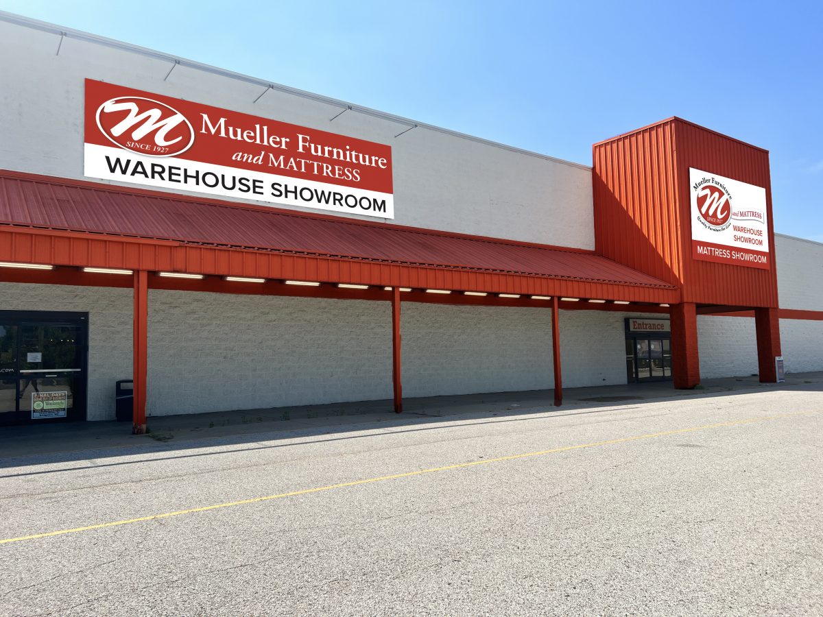 Mueller Furniture receives ‘Retailer of the Year’ award from industry ...