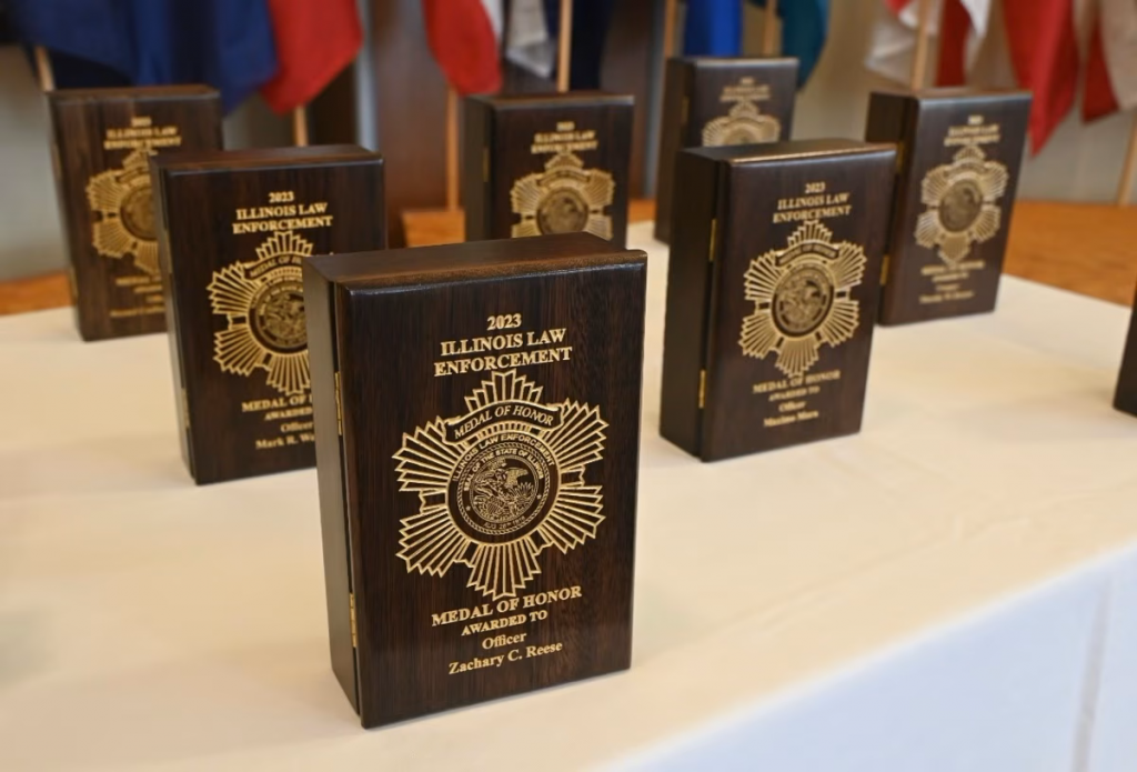 13 officers from across Illinois receive Law Enforcement Medal of Honor ...