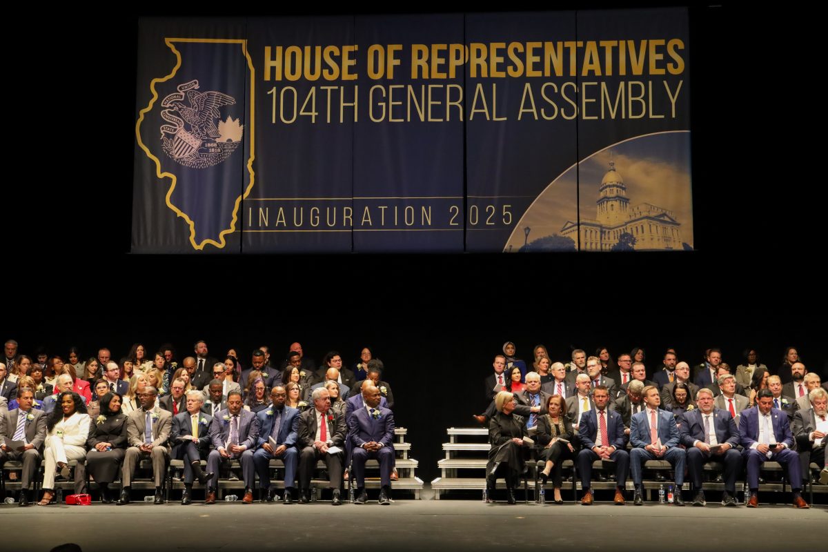 New General Assembly sworn in as House, Senate take different tones ...