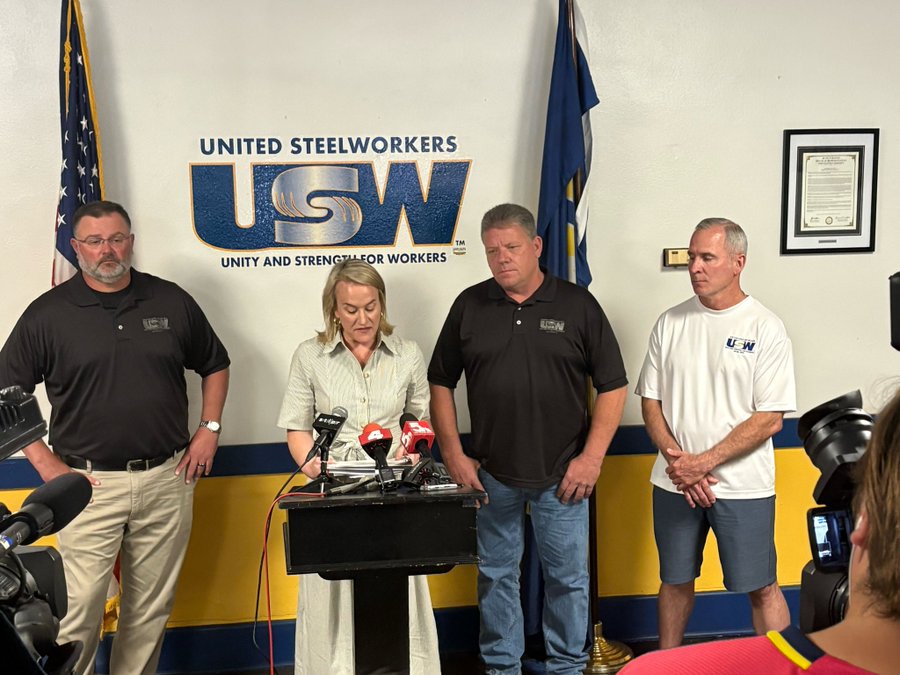 Budzinski, steelworkers demand a voice for Granite City in Trump-Nippon ...
