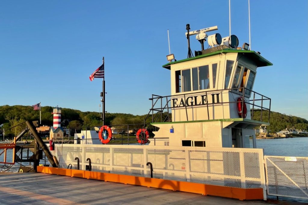 Grafton Ferry opens for year-round service April 10 – Illinois Business ...