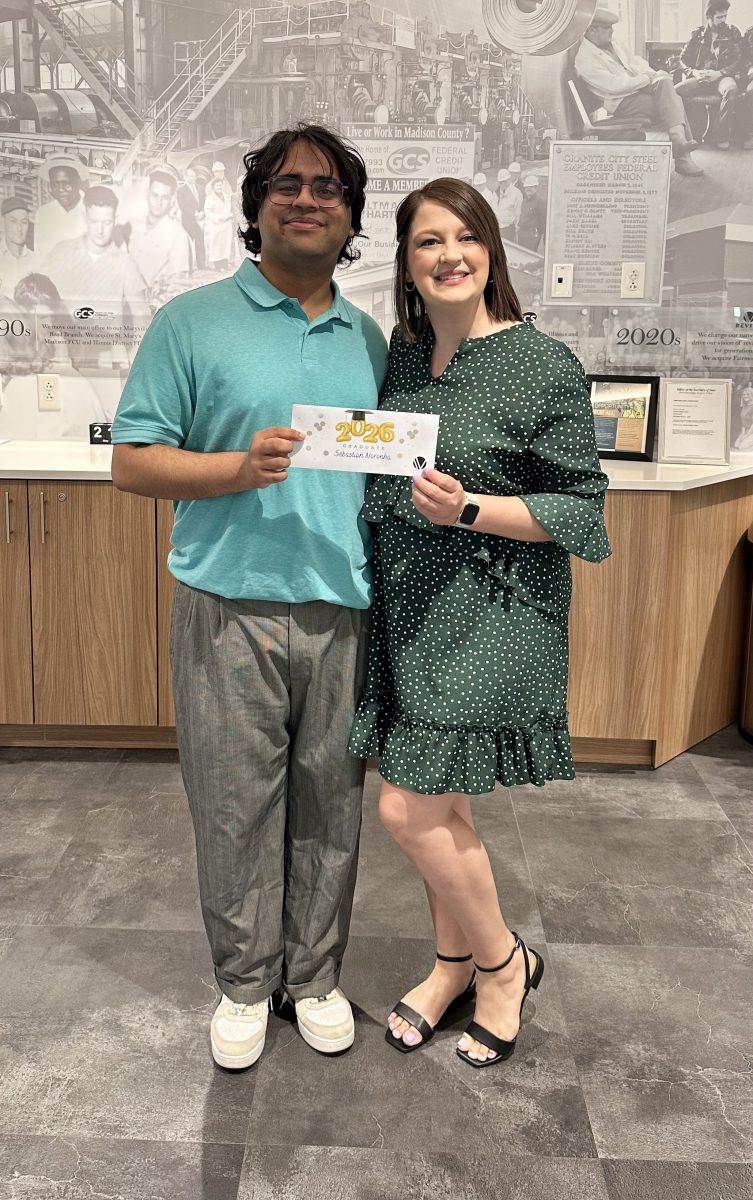 Revity Credit Union awards $10,000 in scholarships to high school ...